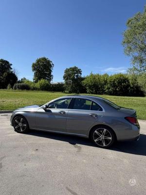 Grey Mercedes-Benz C 200 2019 in Vilnius, with an engine capacity of 1.50 L and mileage of 125 thousand km for 21400 €, photo 4 on AUTOMOTO.COM.LV