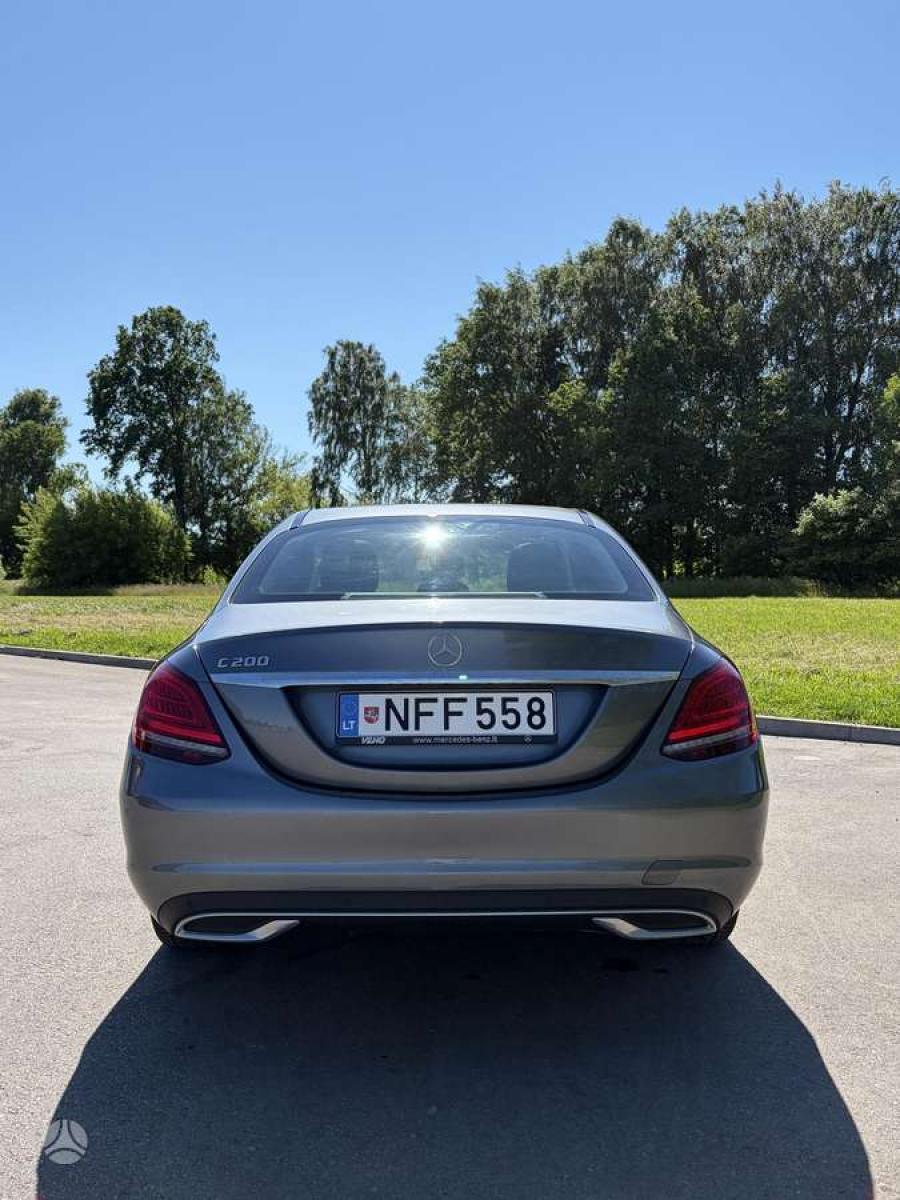 Grey Mercedes-Benz C 200 2019 in Vilnius, with an engine capacity of 1.50 L and mileage of 125 thousand km for 21400 €, photo 6 on AUTOMOTO.COM.LV