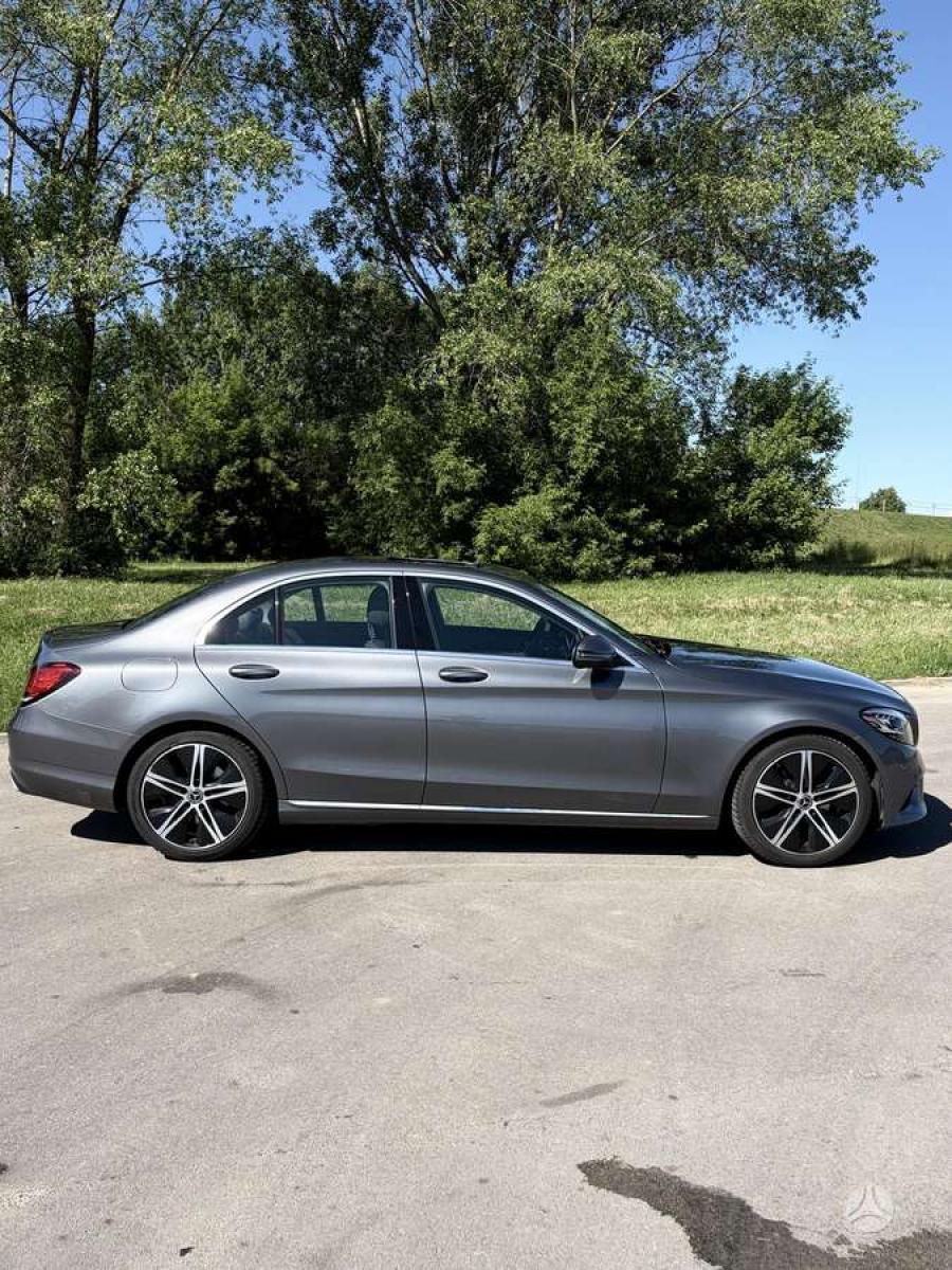 Grey Mercedes-Benz C 200 2019 in Vilnius, with an engine capacity of 1.50 L and mileage of 125 thousand km for 21400 €, photo 7 on AUTOMOTO.COM.LV