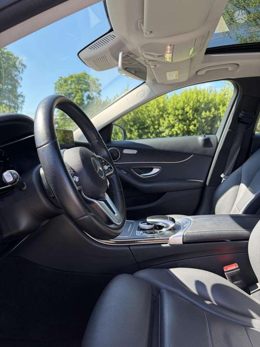 Grey Mercedes-Benz C 200 2019 in Vilnius, with an engine capacity of 1.50 L and mileage of 125 thousand km for 21400 €, photo 14 on AUTOMOTO.COM.LV