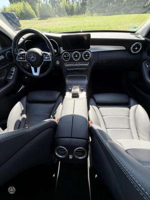 Grey Mercedes-Benz C 200 2019 in Vilnius, with an engine capacity of 1.50 L and mileage of 125 thousand km for 21400 €, photo 17 on AUTOMOTO.COM.LV