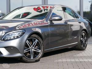 Pelēks Mercedes-Benz C 200 2020 Kauņa, ar dzinēja tilpumu 1.50 L un nobraukumu 80 tūkst. km par 28374 €, foto 3 vietnē AUTOMOTO.COM.LV