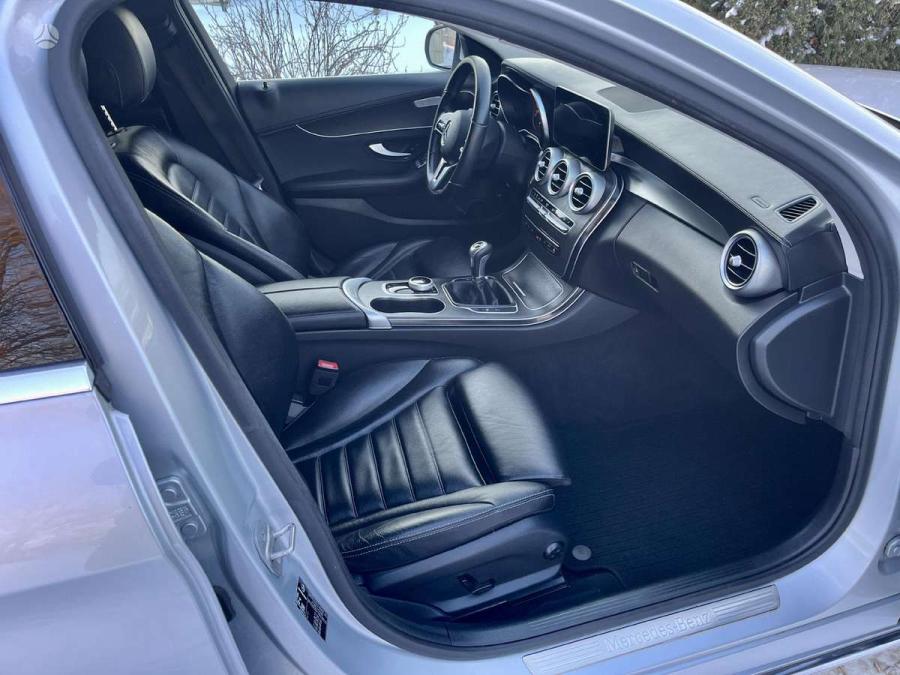 Pelēks Mercedes-Benz C 200 2020 Kelmė, ar dzinēja tilpumu 1.60 L un nobraukumu 181 tūkst. km par 11500 €, foto 10 vietnē AUTOMOTO.COM.LV