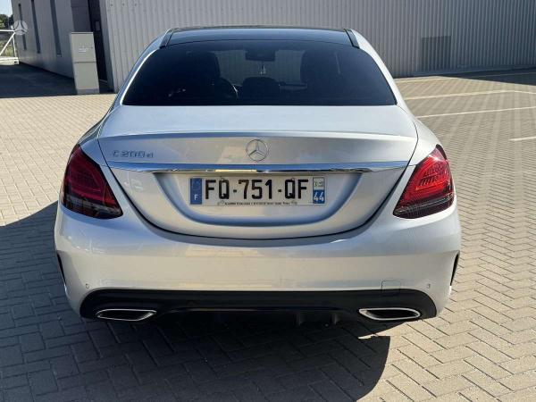Grey Mercedes-Benz C 200 2020 in Taurage, with an engine capacity of 1.60 L and mileage of 330 thousand km for 15300 €, photo 5 on AUTOMOTO.COM.LV