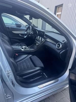 Grey Mercedes-Benz C 200 2020 in Taurage, with an engine capacity of 1.60 L and mileage of 330 thousand km for 15300 €, photo 9 on AUTOMOTO.COM.LV