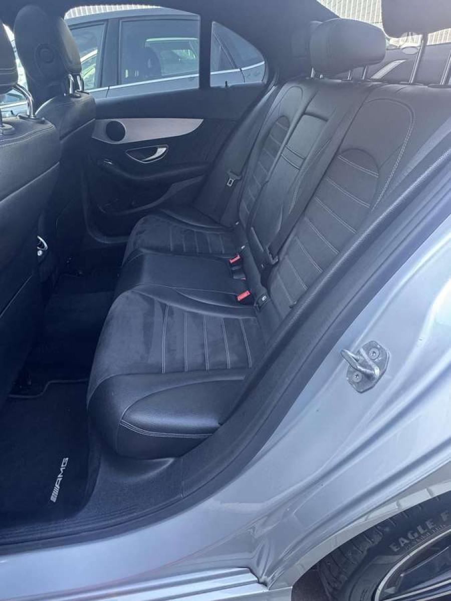 Grey Mercedes-Benz C 200 2020 in Taurage, with an engine capacity of 1.60 L and mileage of 330 thousand km for 15300 €, photo 11 on AUTOMOTO.COM.LV