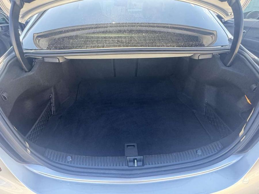 Grey Mercedes-Benz C 200 2020 in Taurage, with an engine capacity of 1.60 L and mileage of 330 thousand km for 15300 €, photo 13 on AUTOMOTO.COM.LV