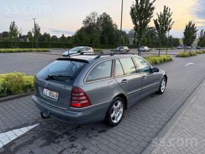 Grey Mercedes-Benz C 200 2003 in Ventspils, with an engine capacity of 2.20 L and mileage of 358 thousand km for 1750 €, photo 5 on AUTOMOTO.COM.LV