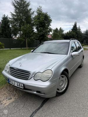 Grey Mercedes-Benz C 200 2003 in Vilnius, with an engine capacity of 2.15 L and mileage of 339 thousand km for 1650 €, photo  on AUTOMOTO.COM.LV