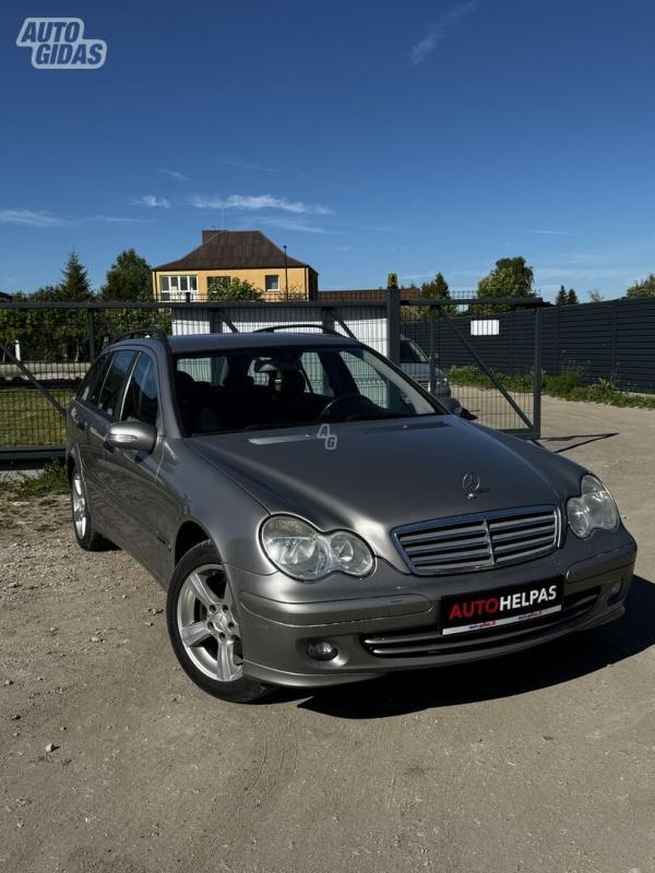 Pelēks Mercedes-Benz C 200 2005 Klaipėda, ar dzinēja tilpumu 2.20 L un nobraukumu 324 tūkst. km par 2150 €, foto 3 vietnē AUTOMOTO.COM.LV