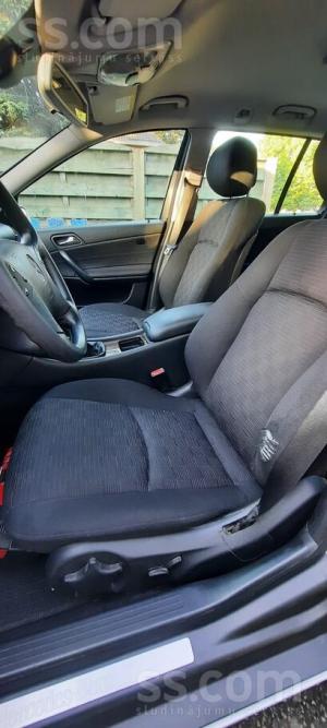 Grey Mercedes-Benz C 200 2006 in Gulbene, with an engine capacity of 2.10 L and mileage of 252 thousand km for 3000 €, photo 7 on AUTOMOTO.COM.LV