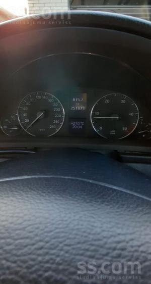 Grey Mercedes-Benz C 200 2006 in Gulbene, with an engine capacity of 2.10 L and mileage of 252 thousand km for 3000 €, photo 9 on AUTOMOTO.COM.LV