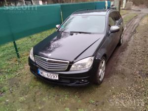 Pelēks Mercedes-Benz C 200 2007 Rīga, ar dzinēja tilpumu 2.00 L un nobraukumu 385 tūkst. km par 2100 €, foto  vietnē AUTOMOTO.COM.LV