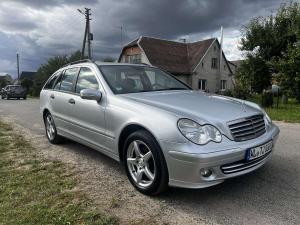 Pelēks Mercedes-Benz C 200 2007 Marijampole, ar dzinēja tilpumu 2.20 L un nobraukumu 270 tūkst. km par 2850 €, foto 8 vietnē AUTOMOTO.COM.LV