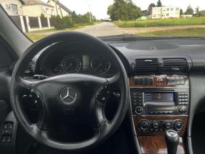 Pelēks Mercedes-Benz C 200 2007 Marijampole, ar dzinēja tilpumu 2.20 L un nobraukumu 270 tūkst. km par 2850 €, foto 12 vietnē AUTOMOTO.COM.LV