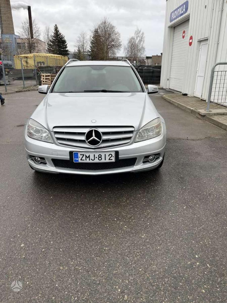 Grey Mercedes-Benz C 200 2008 in Silute, with an engine capacity of 2.15 L and mileage of 303 thousand km for 4350 €, photo 6 on AUTOMOTO.COM.LV