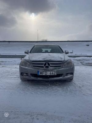 Grey Mercedes-Benz C 200 2008 in Kaunas, with an engine capacity of 2.15 L and mileage of 395 thousand km for 4250 €, photo  on AUTOMOTO.COM.LV