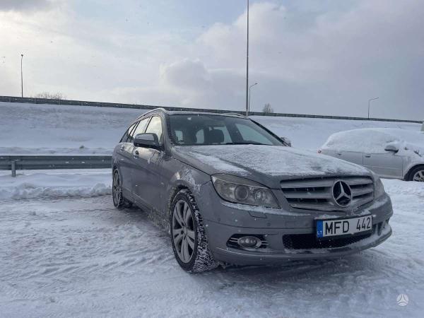 Pelēks Mercedes-Benz C 200 2008 Kauņa, ar dzinēja tilpumu 2.15 L un nobraukumu 395 tūkst. km par 4250 €, foto 3 vietnē AUTOMOTO.COM.LV