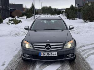 Grey Mercedes-Benz C 200 2008 in Vilnius, with an engine capacity of 2.15 L and mileage of 300 thousand km for 2900 €, photo 3 on AUTOMOTO.COM.LV