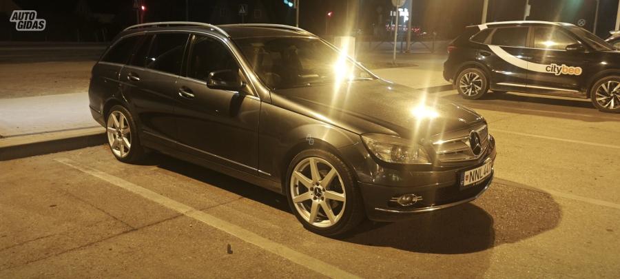 Grey Mercedes-Benz C 200 2008 in Kaunas, with an engine capacity of 2.00 L and mileage of 370 thousand km for 3300 €, photo 7 on AUTOMOTO.COM.LV