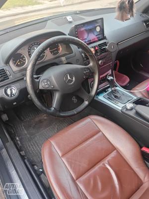 Grey Mercedes-Benz C 200 2008 in Kaunas, with an engine capacity of 2.00 L and mileage of 370 thousand km for 3300 €, photo 10 on AUTOMOTO.COM.LV