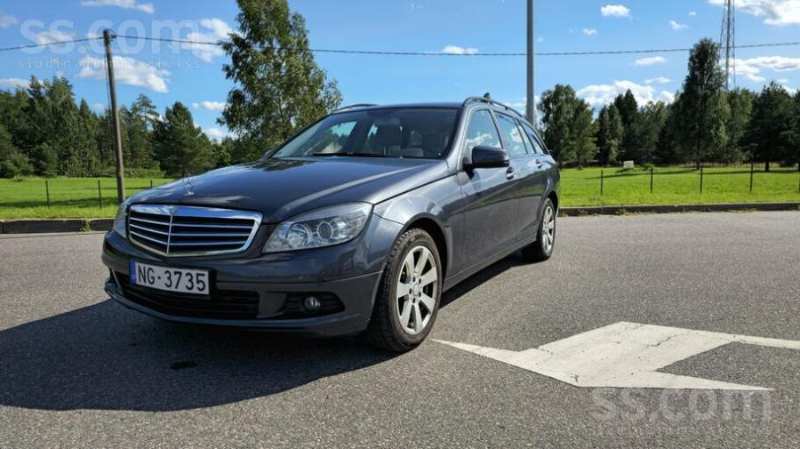 Grey Mercedes-Benz C 200 2008 in Riga, with an engine capacity of 1.80 L and mileage of 289 thousand km for 4650 €, photo 1 on AUTOMOTO.COM.LV