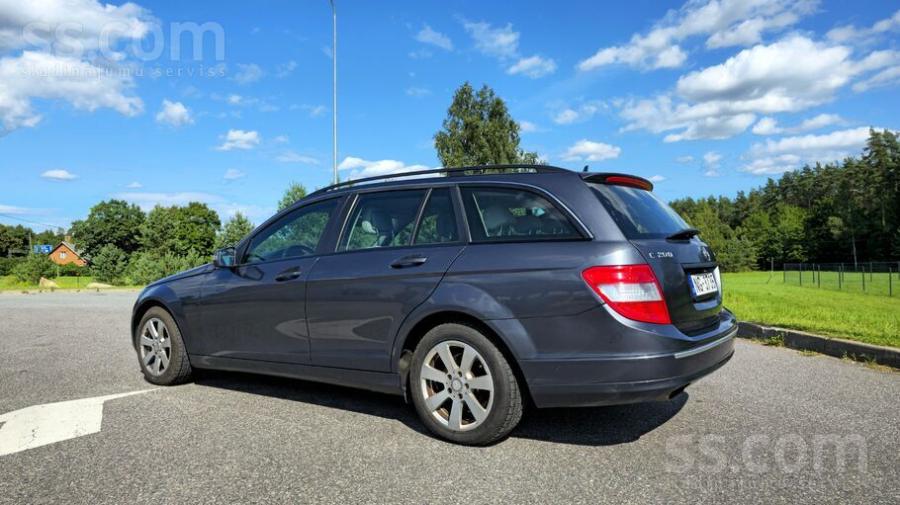 Grey Mercedes-Benz C 200 2008 in Riga, with an engine capacity of 1.80 L and mileage of 289 thousand km for 4650 €, photo 5 on AUTOMOTO.COM.LV