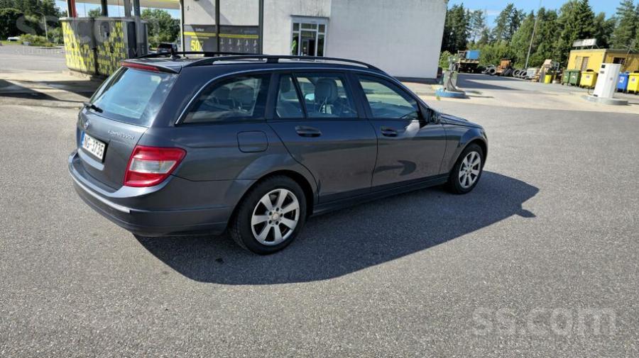 Grey Mercedes-Benz C 200 2008 in Riga, with an engine capacity of 1.80 L and mileage of 289 thousand km for 4650 €, photo 6 on AUTOMOTO.COM.LV