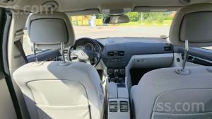 Grey Mercedes-Benz C 200 2008 in Riga, with an engine capacity of 1.80 L and mileage of 289 thousand km for 4650 €, photo 7 on AUTOMOTO.COM.LV
