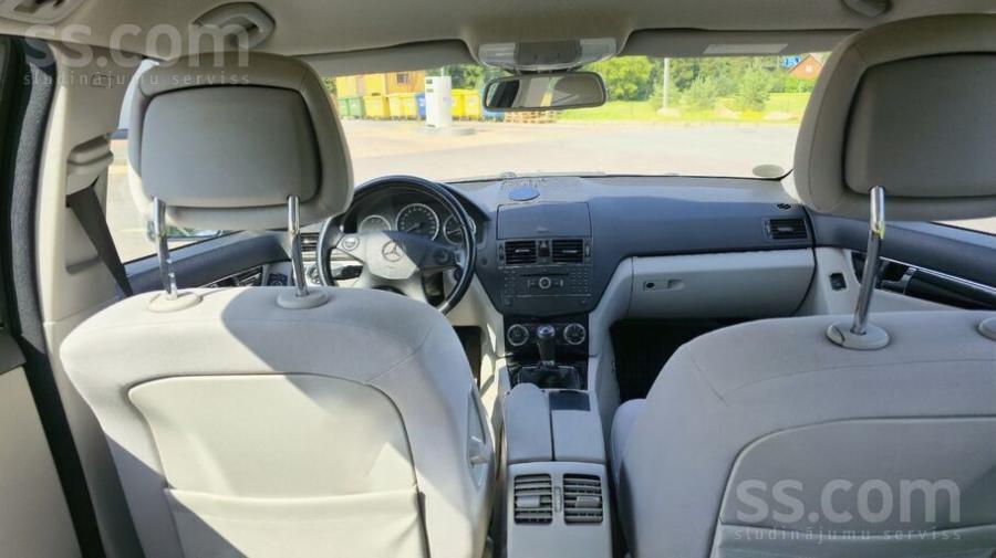 Grey Mercedes-Benz C 200 2008 in Riga, with an engine capacity of 1.80 L and mileage of 289 thousand km for 4650 €, photo 7 on AUTOMOTO.COM.LV
