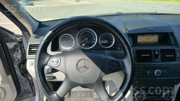 Grey Mercedes-Benz C 200 2008 in Riga, with an engine capacity of 1.80 L and mileage of 289 thousand km for 4650 €, photo 9 on AUTOMOTO.COM.LV