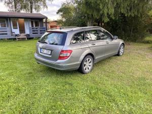 Pelēks Mercedes-Benz C 200 2008 Rīga, ar dzinēja tilpumu 2.20 L un nobraukumu 338 tūkst. km par 3600 €, foto 4 vietnē AUTOMOTO.COM.LV