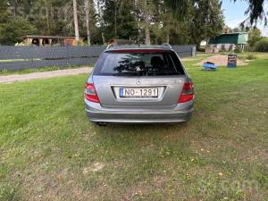 Pelēks Mercedes-Benz C 200 2008 Rīga, ar dzinēja tilpumu 2.20 L un nobraukumu 338 tūkst. km par 3600 €, foto 5 vietnē AUTOMOTO.COM.LV