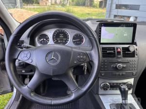 Pelēks Mercedes-Benz C 200 2008 Rīga, ar dzinēja tilpumu 2.20 L un nobraukumu 338 tūkst. km par 3600 €, foto 12 vietnē AUTOMOTO.COM.LV