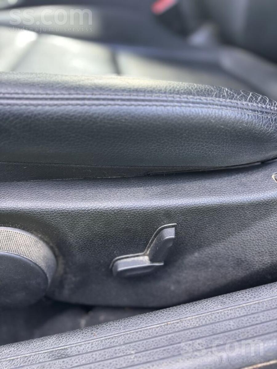 Pelēks Mercedes-Benz C 200 2008 Rīga, ar dzinēja tilpumu 2.20 L un nobraukumu 338 tūkst. km par 3600 €, foto 13 vietnē AUTOMOTO.COM.LV