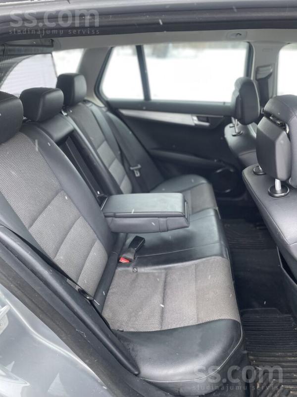 Pelēks Mercedes-Benz C 200 2008 Jēkabpils, ar dzinēja tilpumu 2.20 L un nobraukumu 401 tūkst. km par 2300 €, foto 7 vietnē AUTOMOTO.COM.LV