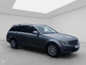 Pelēks Mercedes-Benz C 200 2008 Viļņa, ar dzinēja tilpumu 2.15 L un nobraukumu 327 tūkst. km par 4290 €, foto 7 vietnē AUTOMOTO.COM.LV