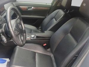 Pelēks Mercedes-Benz C 200 2008 Viļņa, ar dzinēja tilpumu 2.15 L un nobraukumu 327 tūkst. km par 4290 €, foto 8 vietnē AUTOMOTO.COM.LV