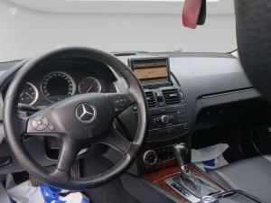 Pelēks Mercedes-Benz C 200 2008 Viļņa, ar dzinēja tilpumu 2.15 L un nobraukumu 327 tūkst. km par 4290 €, foto 10 vietnē AUTOMOTO.COM.LV