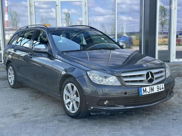 Pelēks Mercedes-Benz C 200 2008 Viļņa, ar dzinēja tilpumu 2.15 L un nobraukumu 386 tūkst. km par 2600 €, foto 1 vietnē AUTOMOTO.COM.LV