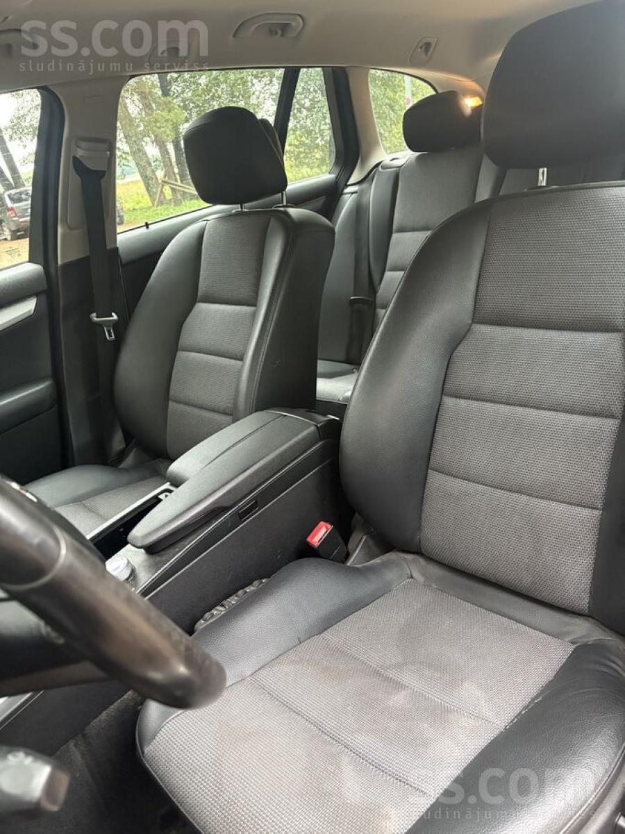 Pelēks Mercedes-Benz C 200 2008 Daugavpils, ar dzinēja tilpumu 2.20 L un nobraukumu 352 tūkst. km par 3500 €, foto 7 vietnē AUTOMOTO.COM.LV
