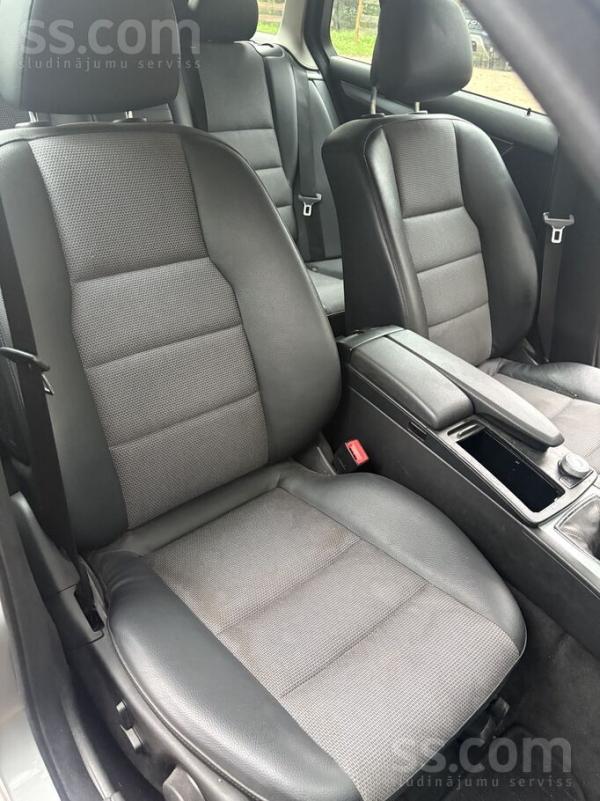 Pelēks Mercedes-Benz C 200 2008 Daugavpils, ar dzinēja tilpumu 2.20 L un nobraukumu 352 tūkst. km par 3500 €, foto 9 vietnē AUTOMOTO.COM.LV