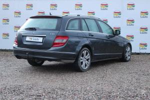 Grey Mercedes-Benz C 200 2009 in Vilnius, with an engine capacity of 2.10 L and mileage of 298 thousand km for 4990 €, photo 3 on AUTOMOTO.COM.LV