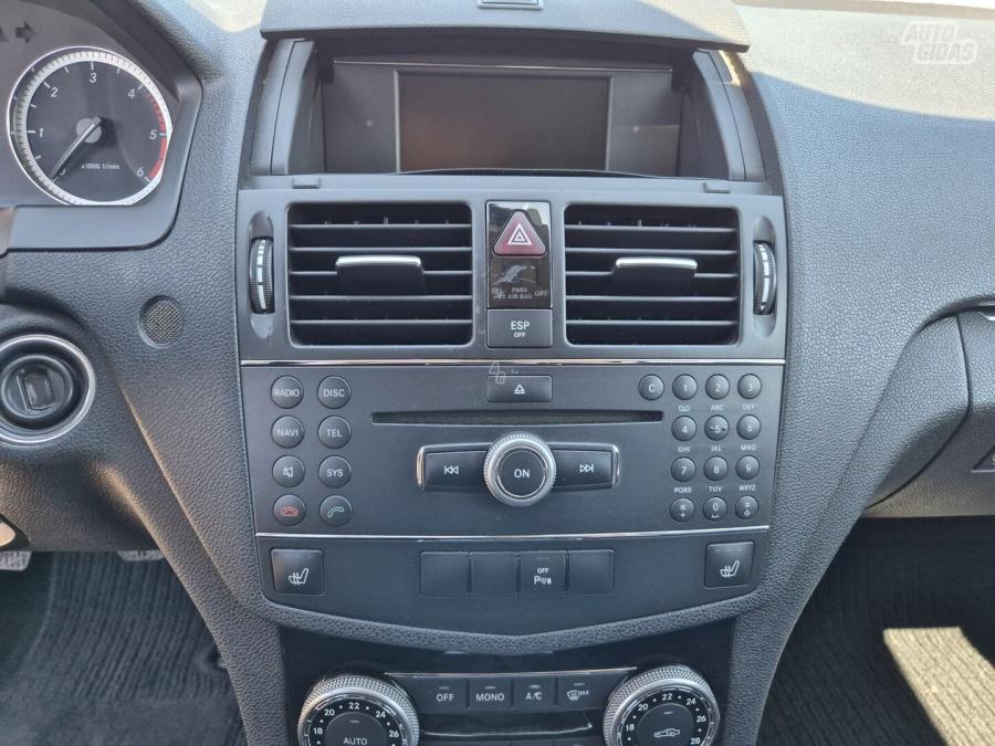 Grey Mercedes-Benz C 200 2009 in Mazeikiai, with an engine capacity of 2.20 L and mileage of 289 thousand km for 3950 €, photo 17 on AUTOMOTO.COM.LV