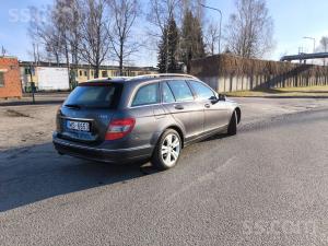 Pelēks Mercedes-Benz C 200 2009 Rīga, ar dzinēja tilpumu 2.20 L un nobraukumu 259 tūkst. km par 2550 €, foto 4 vietnē AUTOMOTO.COM.LV