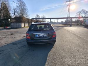 Pelēks Mercedes-Benz C 200 2009 Rīga, ar dzinēja tilpumu 2.20 L un nobraukumu 259 tūkst. km par 2550 €, foto 5 vietnē AUTOMOTO.COM.LV