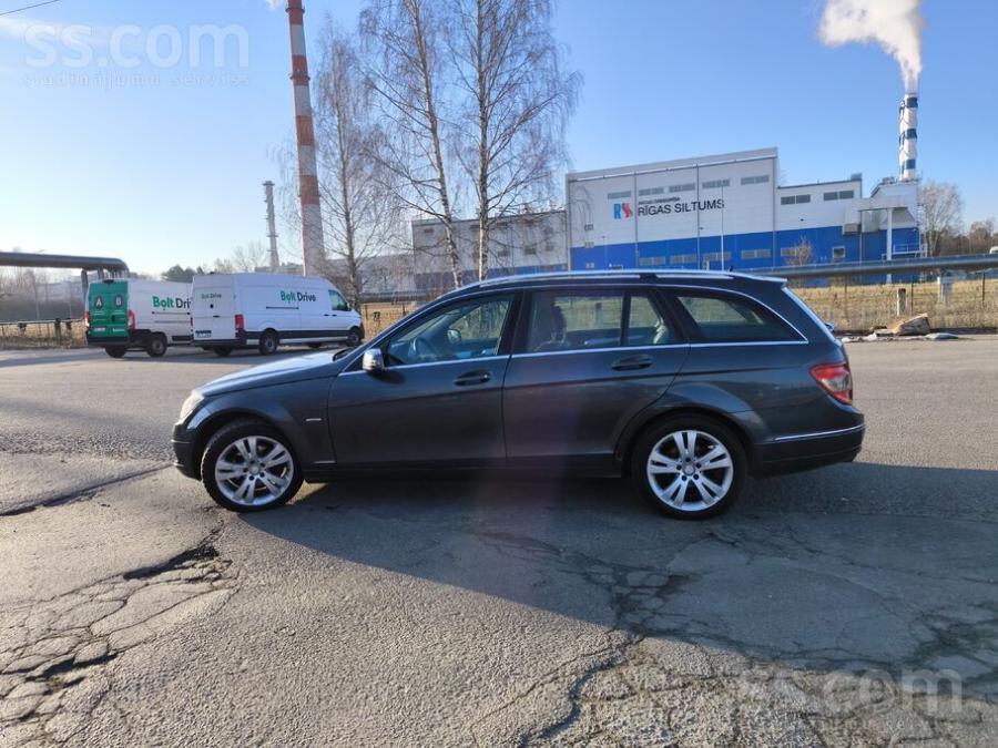 Pelēks Mercedes-Benz C 200 2009 Rīga, ar dzinēja tilpumu 2.20 L un nobraukumu 259 tūkst. km par 2550 €, foto 7 vietnē AUTOMOTO.COM.LV
