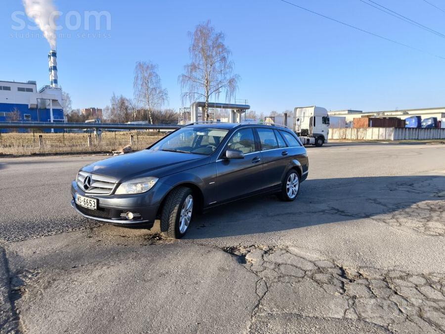Pelēks Mercedes-Benz C 200 2009 Rīga, ar dzinēja tilpumu 2.20 L un nobraukumu 259 tūkst. km par 2550 €, foto 8 vietnē AUTOMOTO.COM.LV