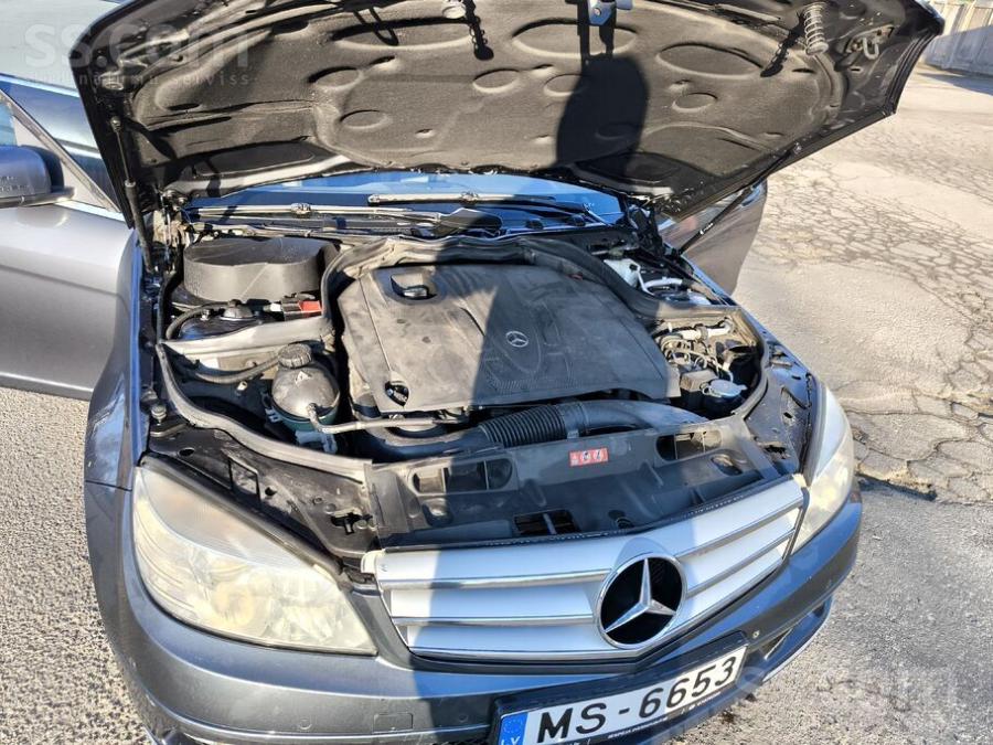 Pelēks Mercedes-Benz C 200 2009 Rīga, ar dzinēja tilpumu 2.20 L un nobraukumu 259 tūkst. km par 2550 €, foto 11 vietnē AUTOMOTO.COM.LV