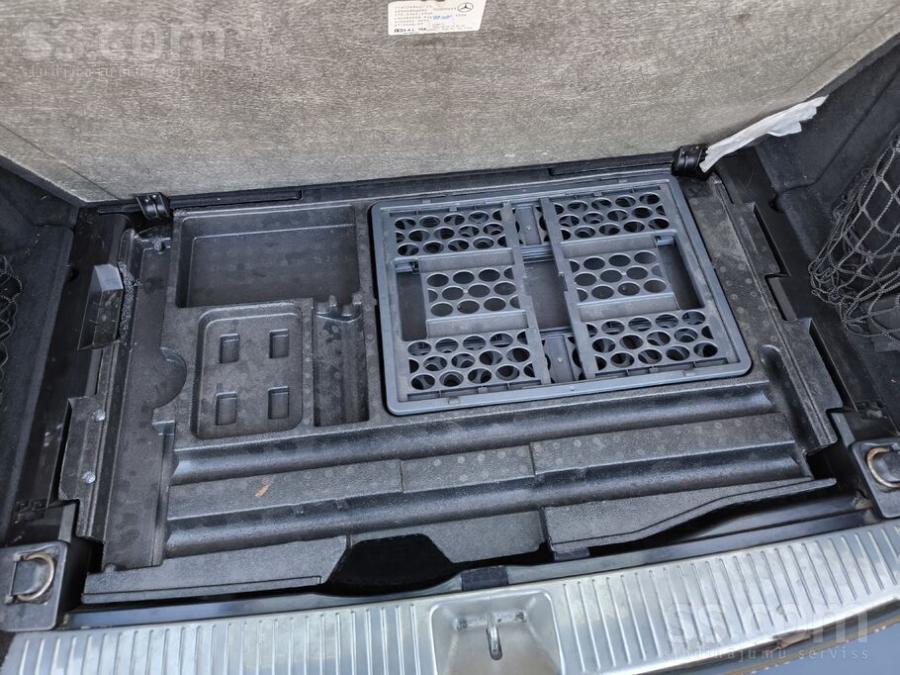 Pelēks Mercedes-Benz C 200 2009 Rīga, ar dzinēja tilpumu 2.20 L un nobraukumu 259 tūkst. km par 2550 €, foto 15 vietnē AUTOMOTO.COM.LV
